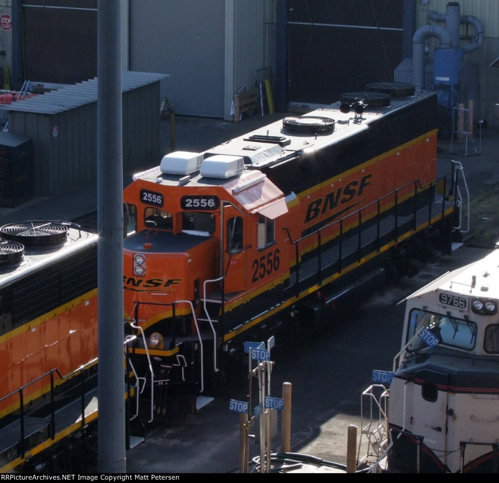 BNSF 2556
